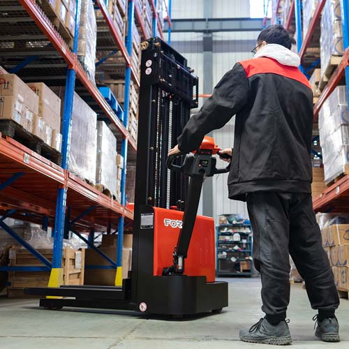 รถสแตกเกอร์ไฟฟ้า รุ่น EST (L)122 STACKERS แบตเตอรี่ลิเธียมไอออน